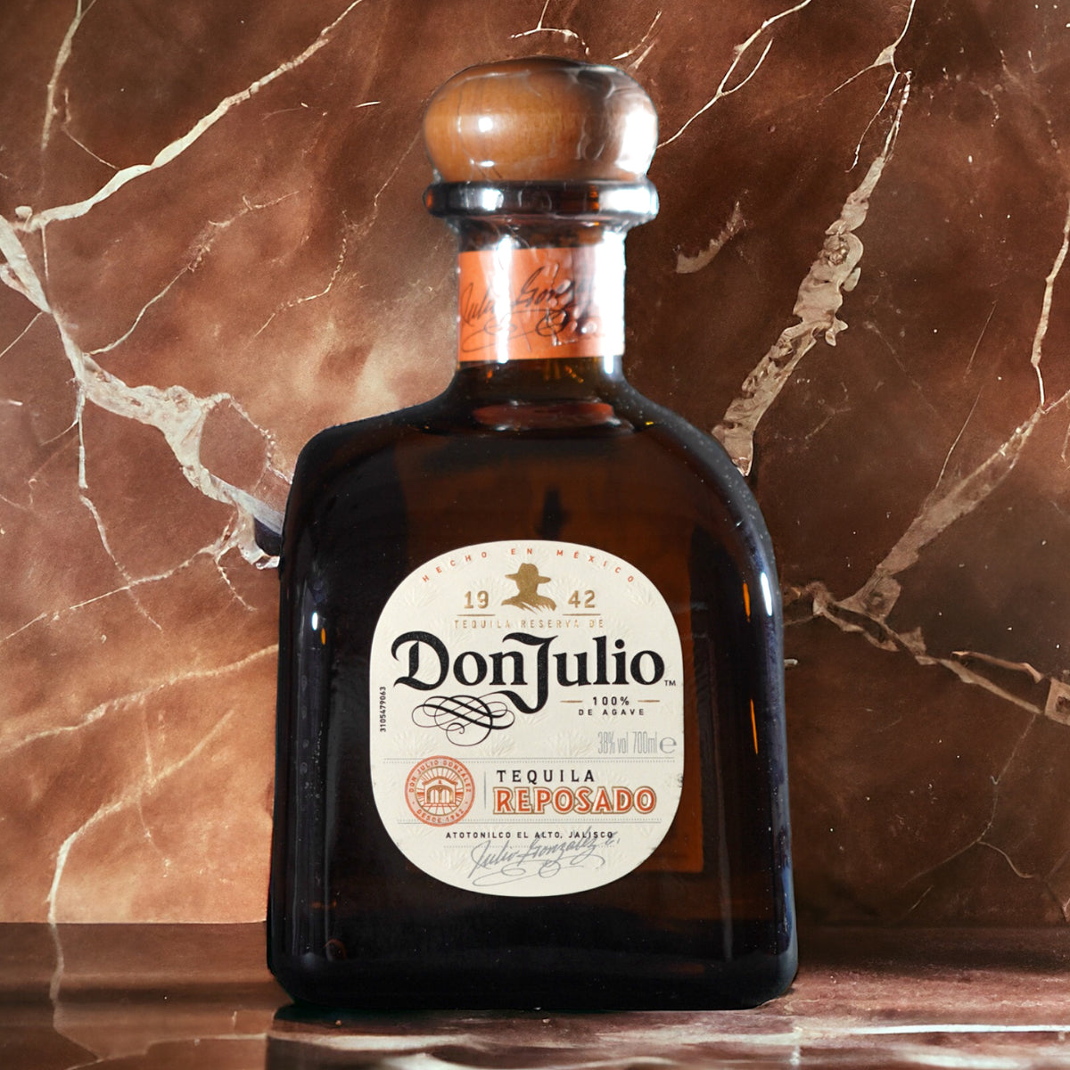 Don Julio Reposado Tequila | Premium tequila aged for 8 months in barrels – Bodegas La Catedral
